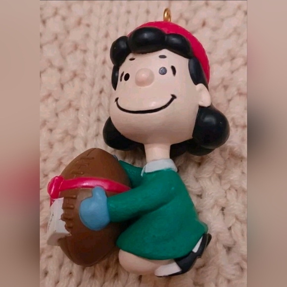 Holiday | Peanuts Hallmark Gold Crown Keepsake Ornament 1994 Peanuts ...